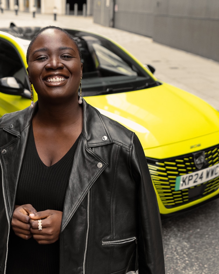 De Londres a Lagos en un PEUGEOT 107: ¡Pelumi Nubi nos cuenta su ...